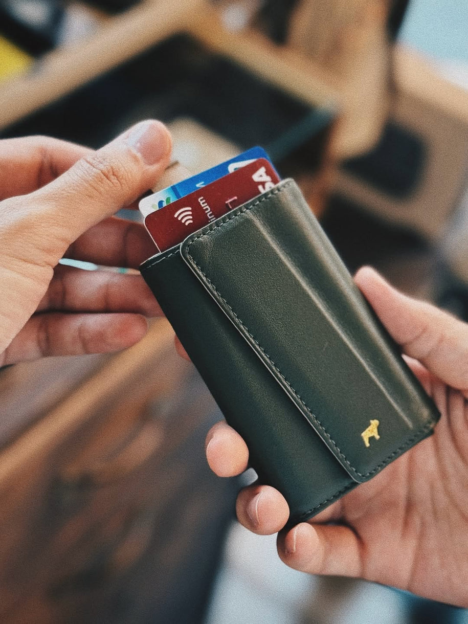 THE FRENCHIE CO. - Speed Wallet - Black-Tan – Heima